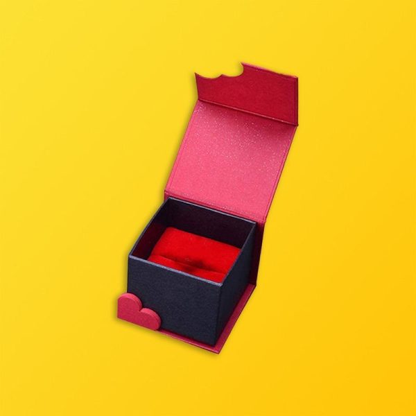 Custom Unique Shaped Jewelry Boxes | Silver Edge Packaging