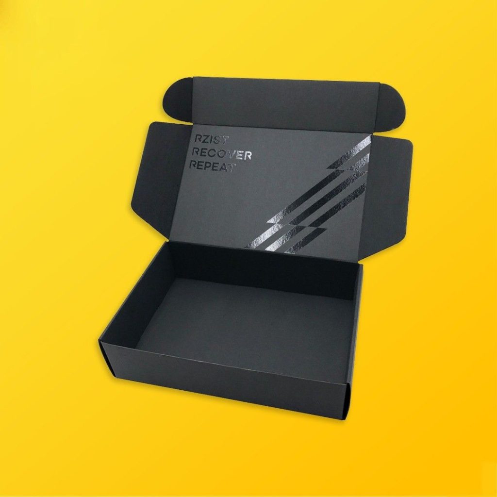 Custom luxury Mailer Boxes | Silver Edge Packaging